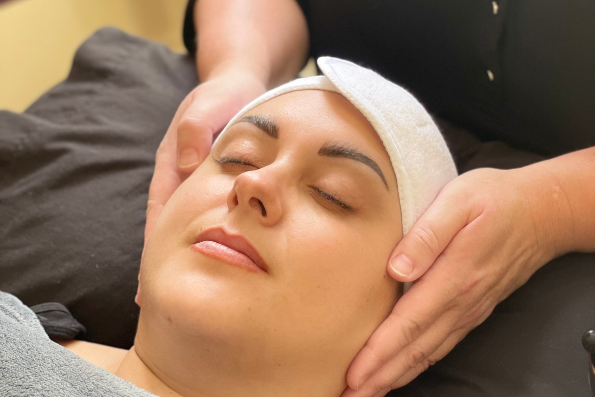 Facial | Foot & Facial Reflexology (Bergman Method) - Kerry Richards